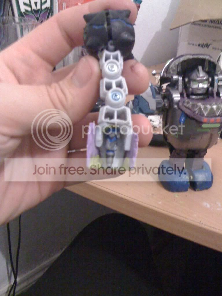 Heavy/Scratch: - WIP Articulated Sharkticon | Page 2 | TFW2005 - The ...