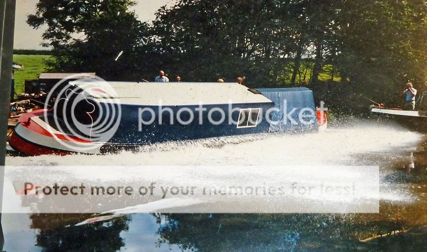 Narrow boat rolling/ tipping over! - Page 2 - General Boating - Canal World